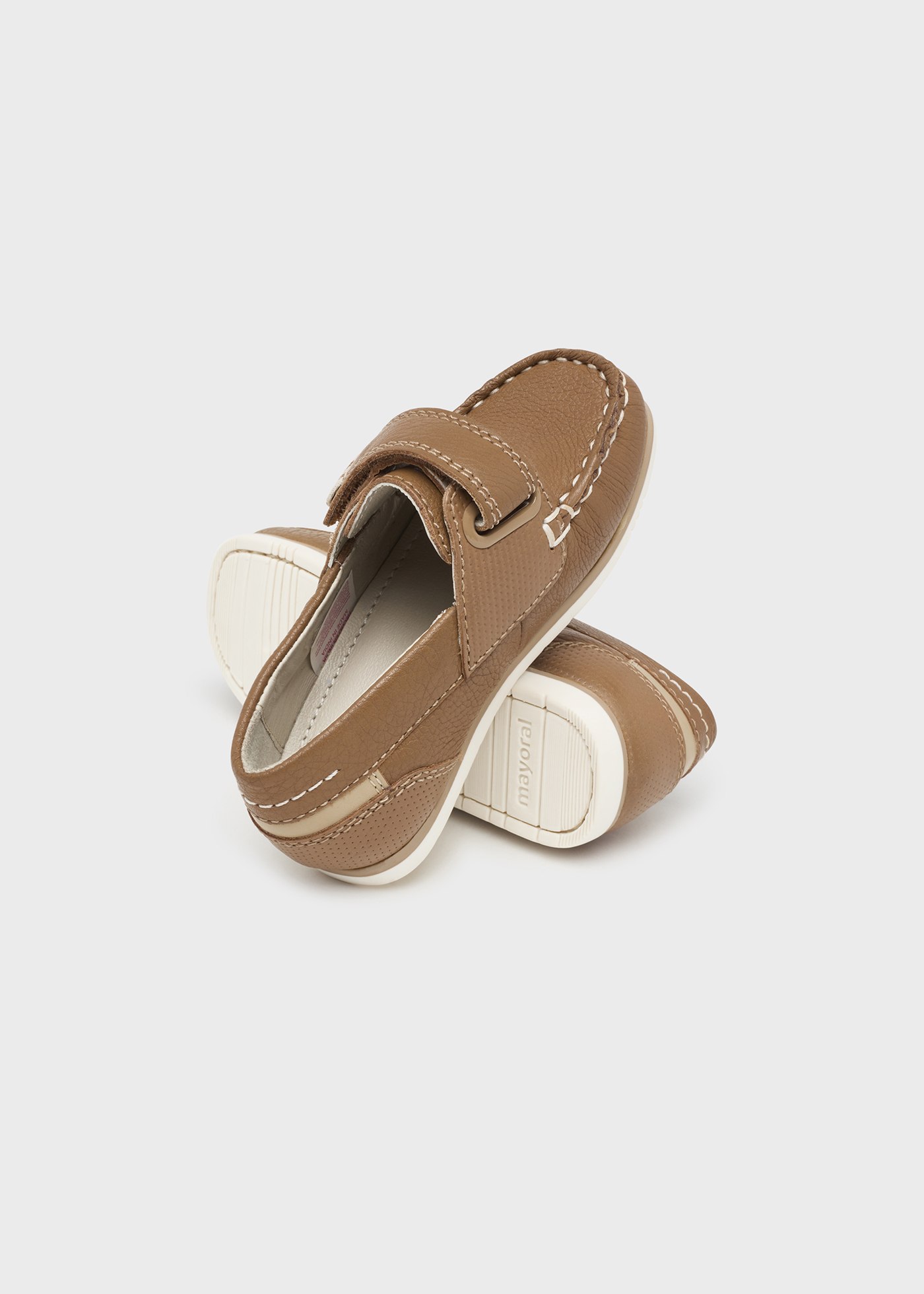 Leather boat shoes with velcro boy | Mayoral