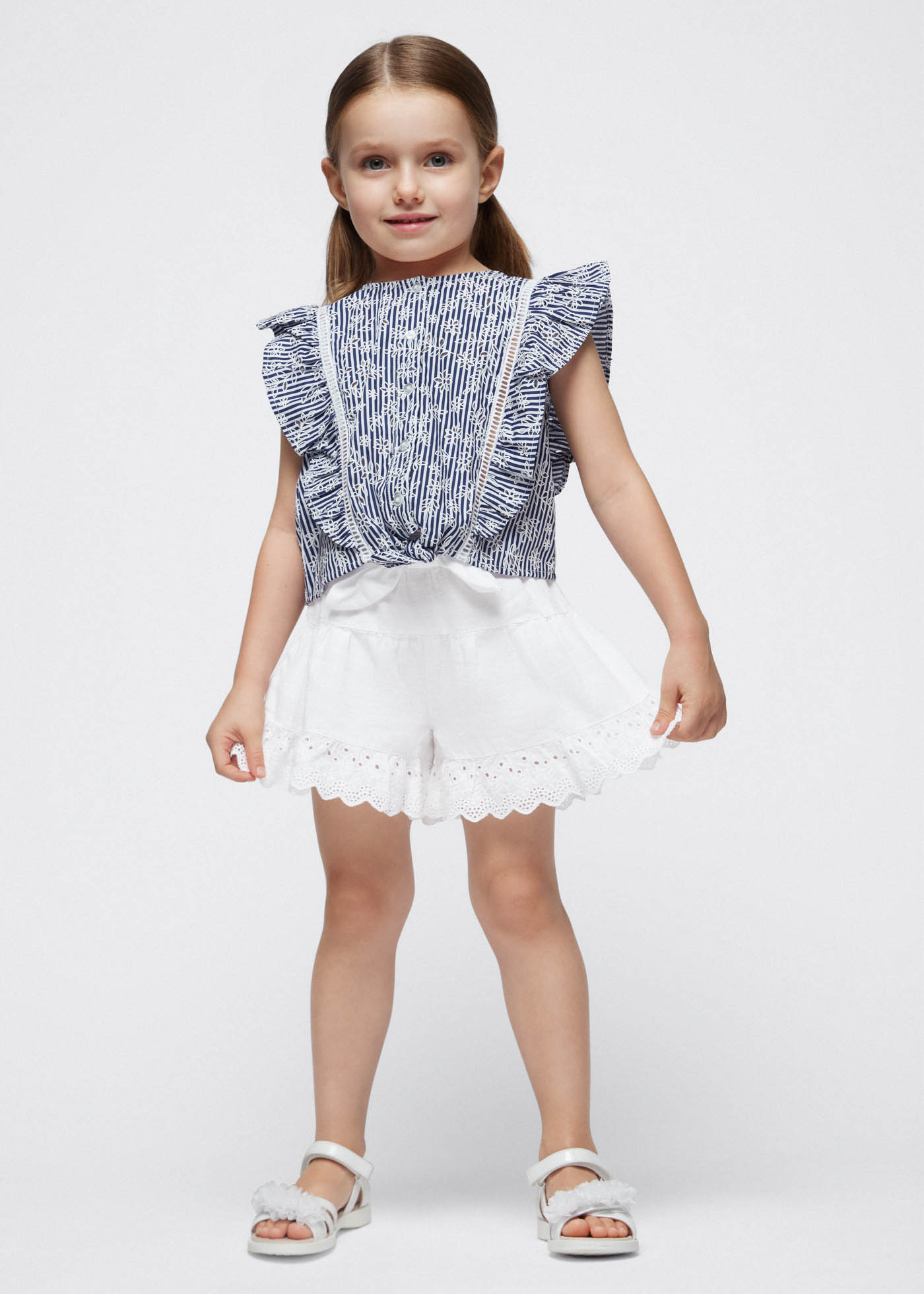 Short volant traforati bambina Bianco | Mayoral