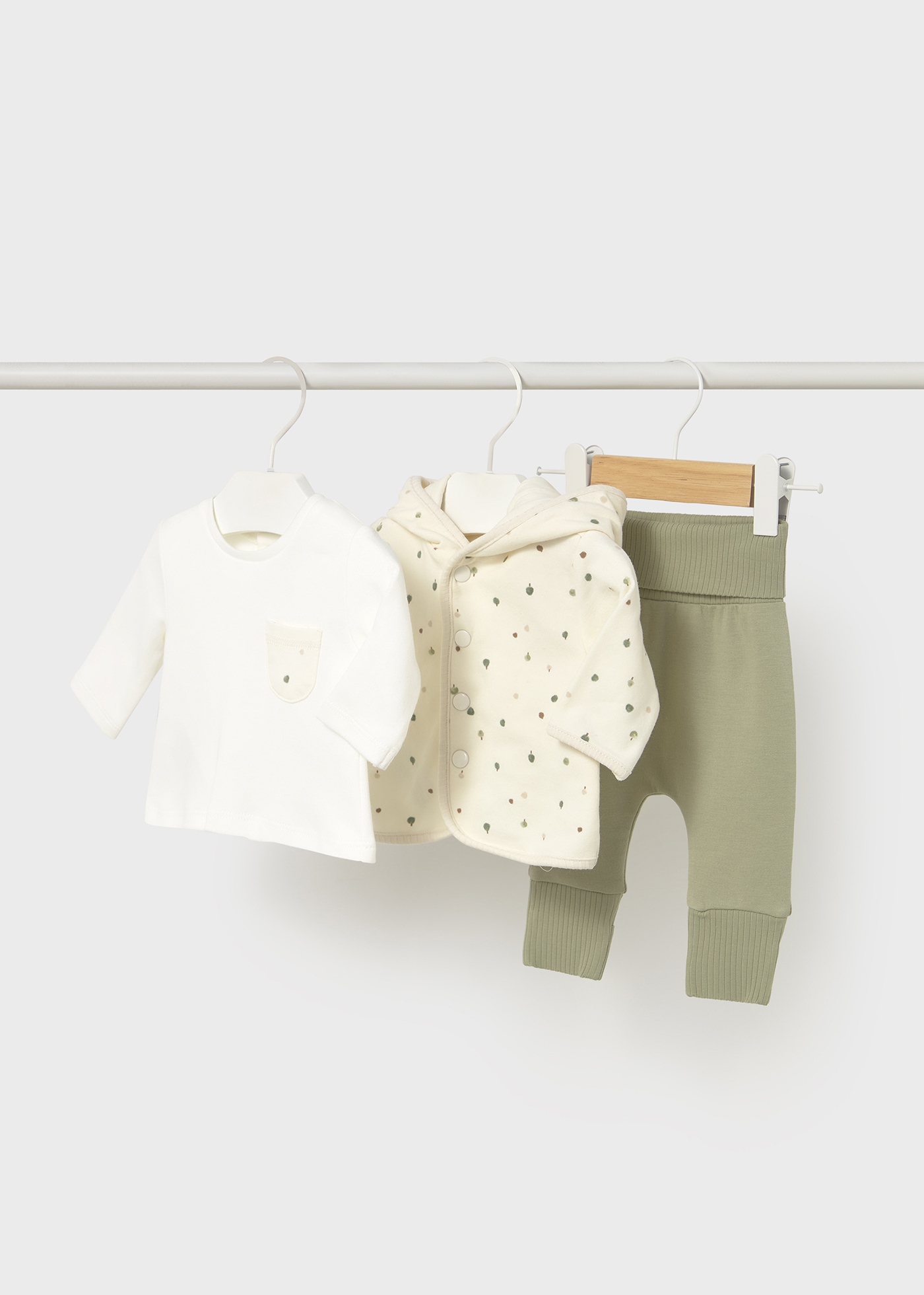 Newborn tracksuit set with t-shirt Sage | Mayoral